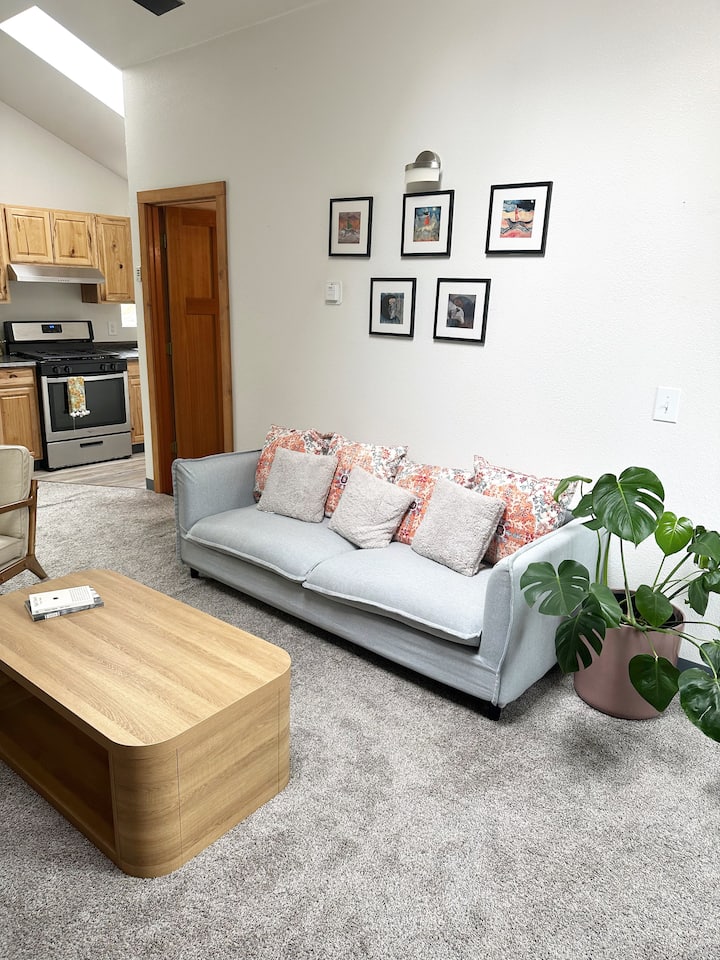 *Just Refurbished* The Wayfarer At Whaley - Anchorage