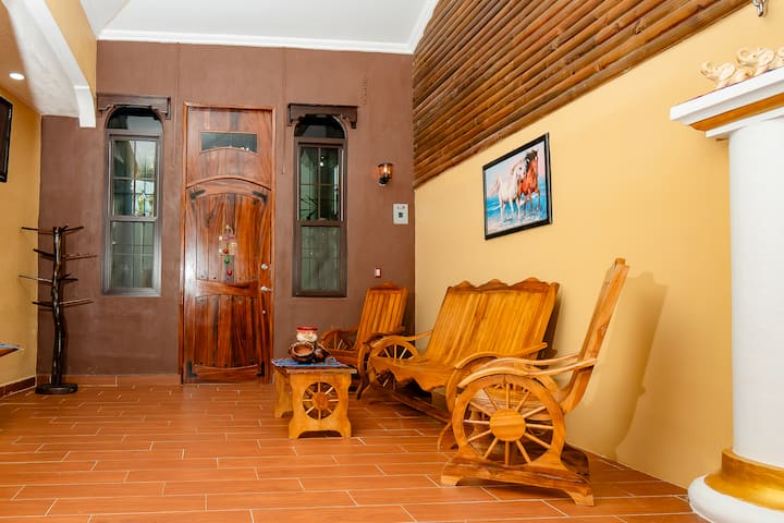 Casa Vacacional La Cabaña - Guatemala