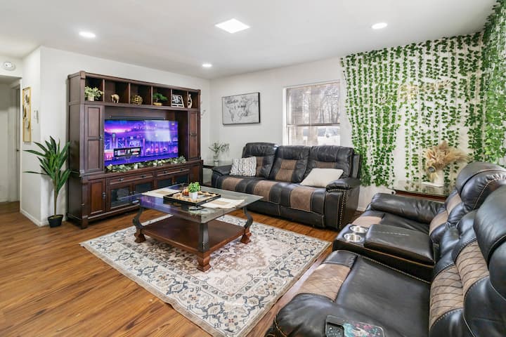 The Grove At Texas A&m - Bryan, TX