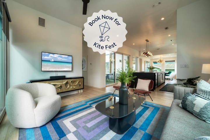 Modern Design, 3 Mins To The Beach | The Beach Box - Port Aransas, TX