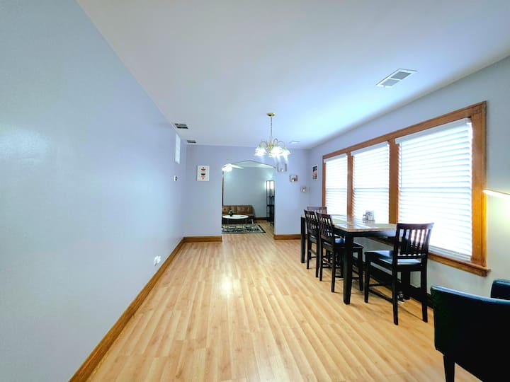 Comfy Private Unit Self Check-in Fast Wi-fi - Oak Park