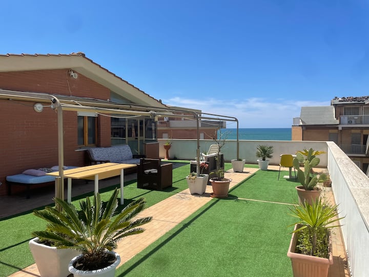 Attico Com Terrazza Vista Mare - Ardea