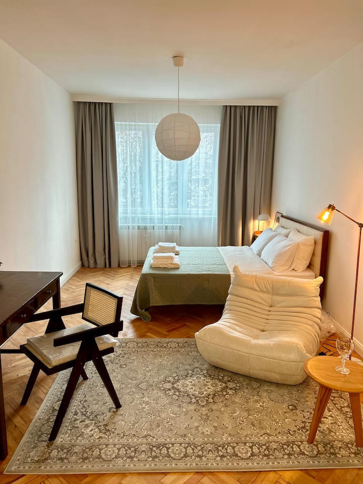 Chic Urban Retreat - Sofía