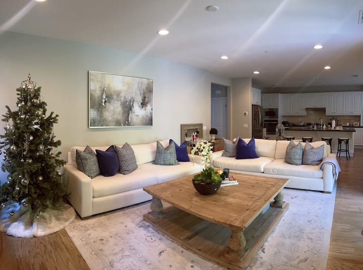 Luxury Charming House In Brea - Brea, CA