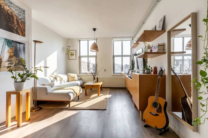 98m2 Central Apartment - Rotterdam