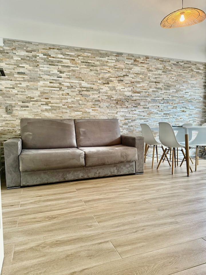 Cannes Centre • 3p Balcon • Parking • Ascenseur - La Roquette-sur-Siagne