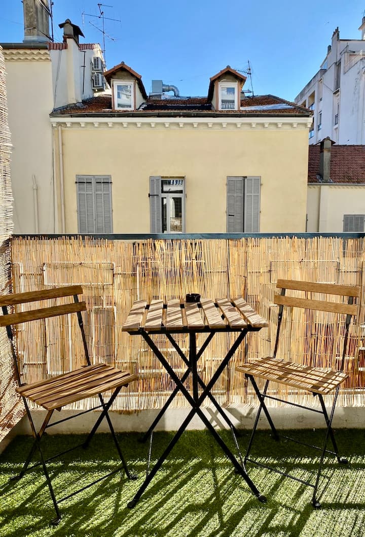 Appartement Cannes Centre Avec Balcon & Parking - Cannes