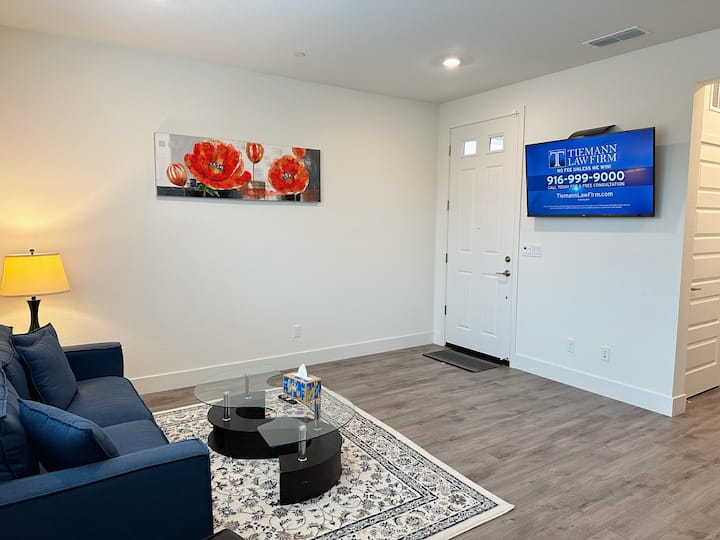 Brand New Private Entire Guesthouse Non Smoking - Rancho Cordova, CA