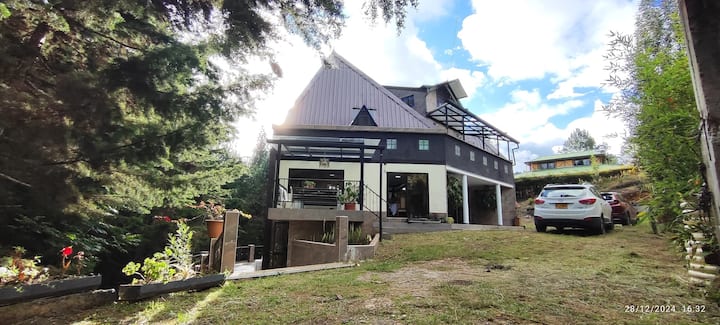 Hermosa Casa Finca En Santa Elena - Aeropuerto Jmc - Guarne