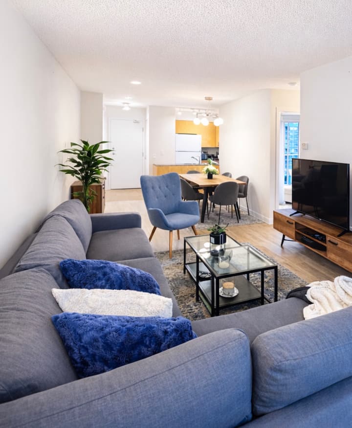 1br Downtown Condo | Blue Jays View + Free Parking - Toronto