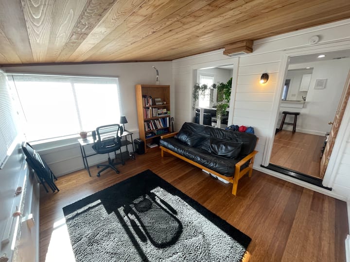 Cozy And Quiet Entire Home Close To Beach & Dtsp! - St. Petersburg, FL