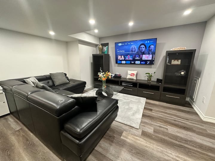 Clean And Cozy 2br Markham Apt - Pickering