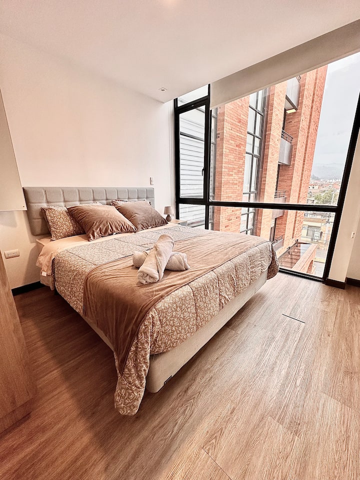 Hermoso-departamento Con Vista A Las Montañas - Cuenca