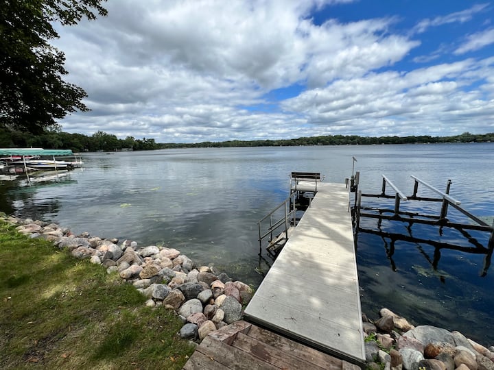 Cozy Cedar Lake Cabin - Annandale, MN