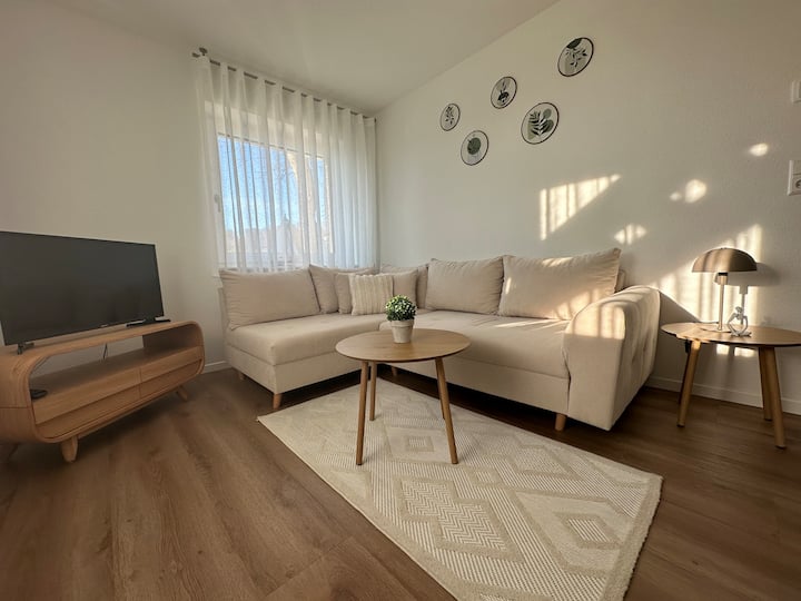 Modernes & Ruhiges Wohnen Mit Stellplatz - Esslingen