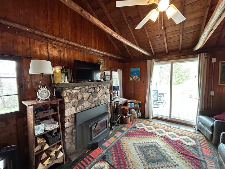 Cozy Cabin W/ Hot Tub (Pet Friendly)! - Finger Lakes, NY