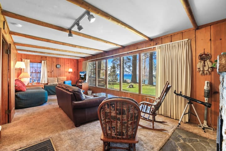 Rustic Lakefront Charmer On Regan Beach - Lake Tahoe