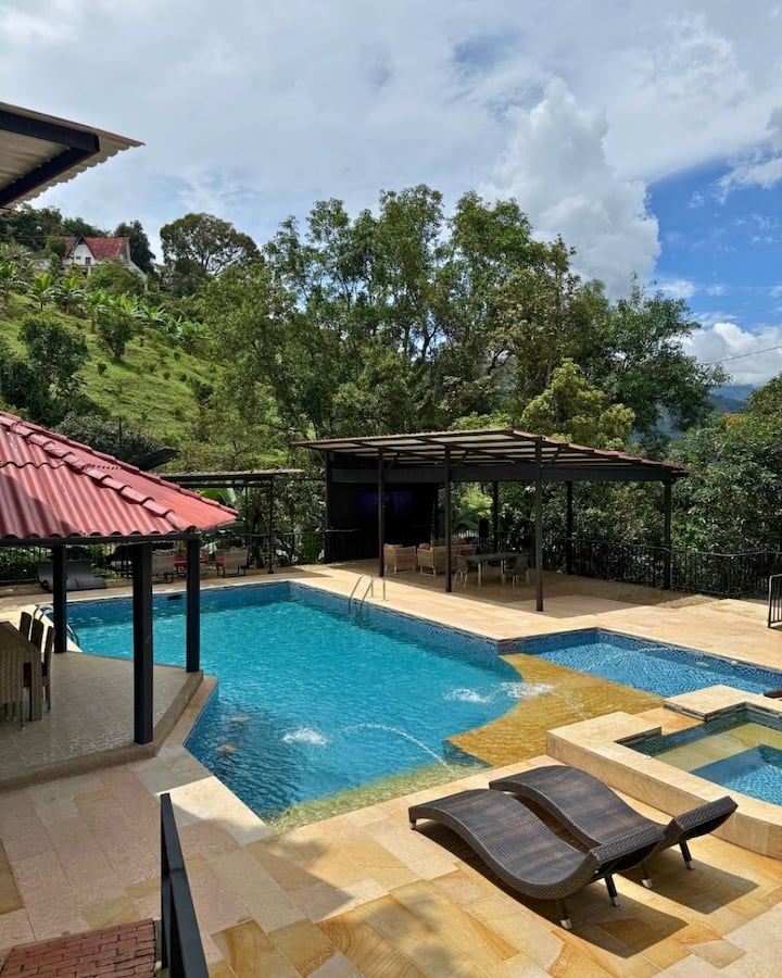 Casa Ecohouse Vip+pool_jacuzzi_bar. Ecolog_cine - La Vega