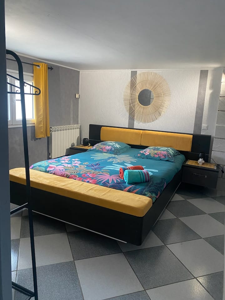 Appartement Avec Extérieur - Saint-Laurent-d'Aigouze