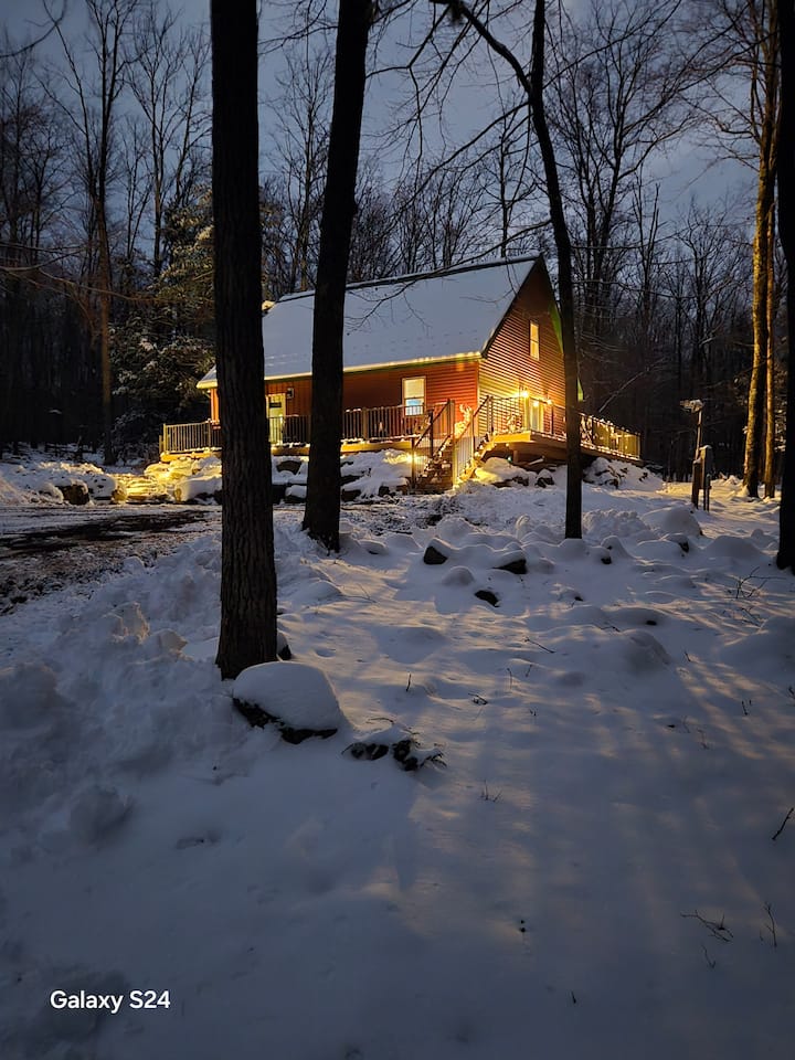 On The Rocks Quiet Retreat - Lake Jean, Sweet Valley