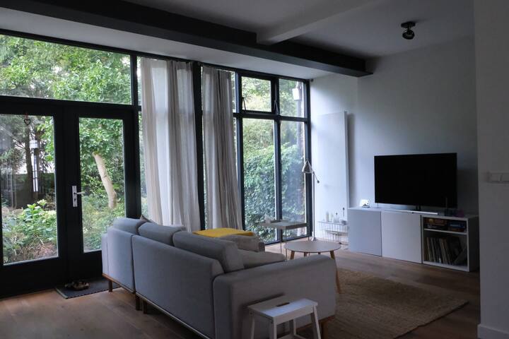 Spacious Oasis In Upcoming Neighborhood - Schiedam