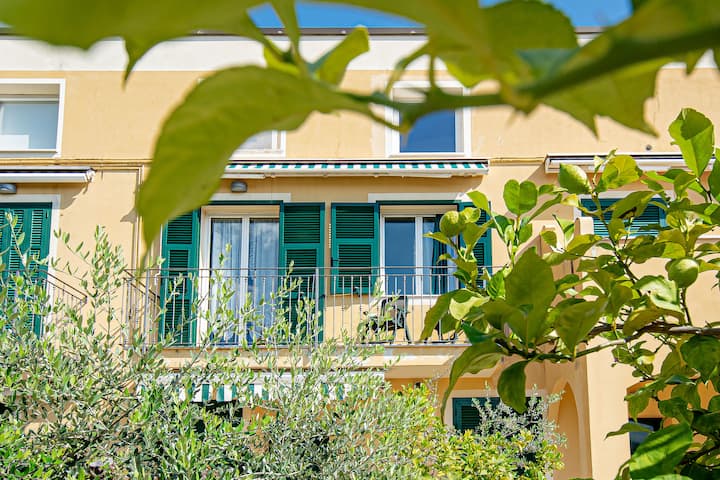 Garage | 250metri Dalle Spiagge | Patio Vista Mare - Pietra Ligure