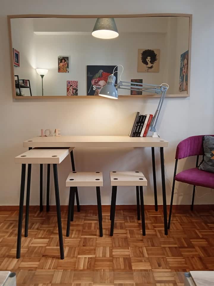 Bright Colourful Apartment@city Center - Athènes