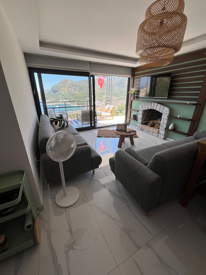 “Teras Ev Turunc“egenin İNcisi Engüzel Koyu Terası - Marmaris