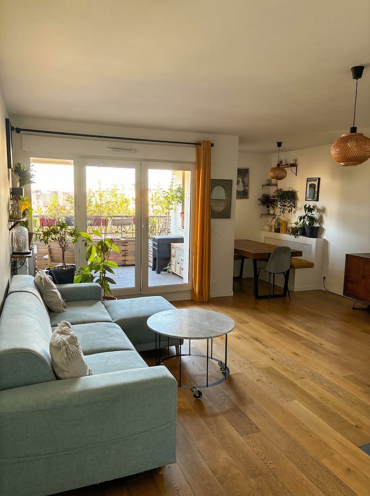 Appartement Avec Terrasse & Parking I Proche Paris - Rue Saint-Maur