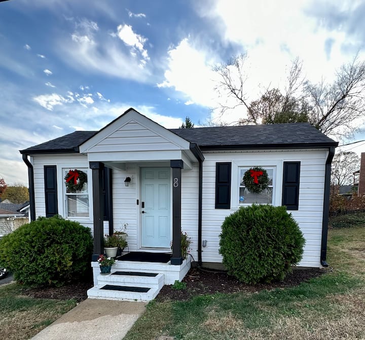 Belmont Bliss Located In Historic Downtown - Belmont, NC