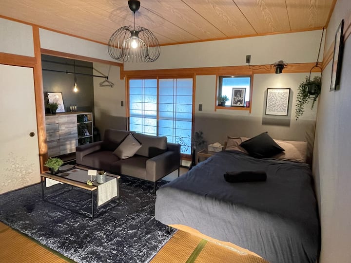 *Semidouble Tatami Room In Modern Renovated Home!* - 吉野町