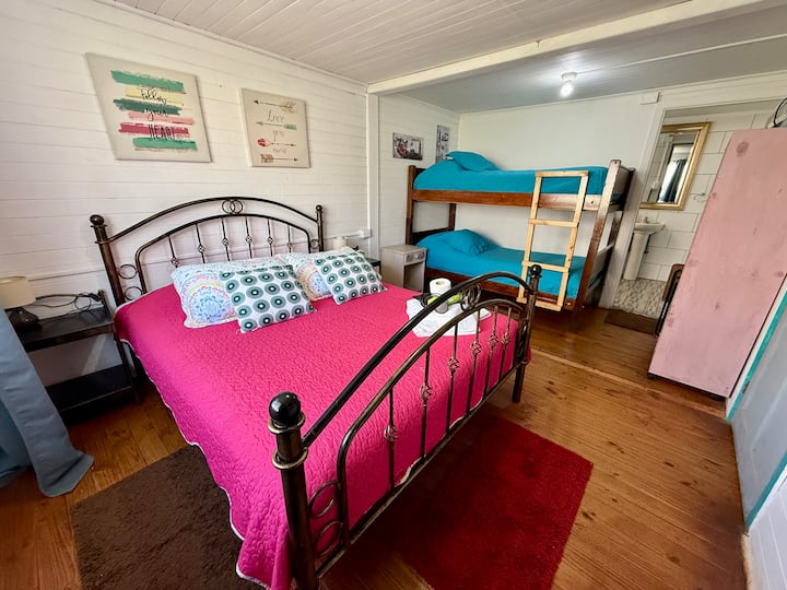 Triple Private Bathroom In The Center Of Pichilemu - Pichilemu