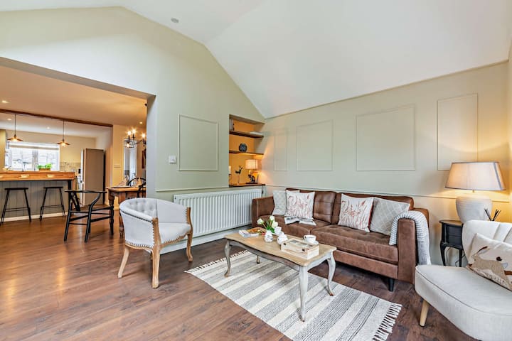 Holiday Home In Bourton On The Water - Ross House - Bourton-on-the-Water