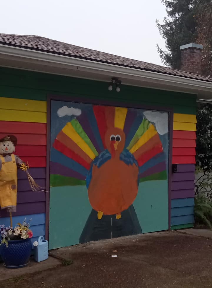 Room For 10 At The Thanksgiving Table! - Corvallis, OR