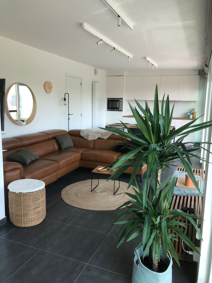 Waterkant 
Lichtrijk App, Rustig Gelegen - Nieuport