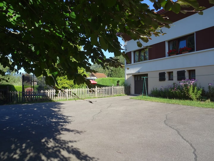 Maison Et Jardin Avec Vue Sur La Forêt Vosgienne - La Bresse