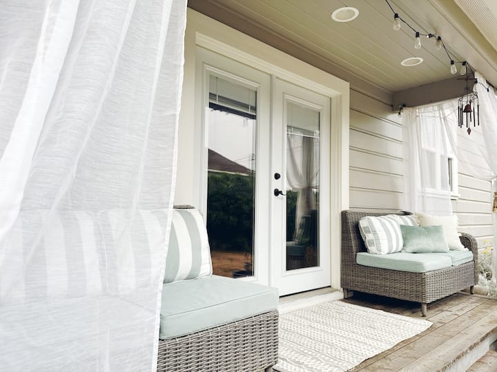 Willow Blossom Room - Eureka, CA