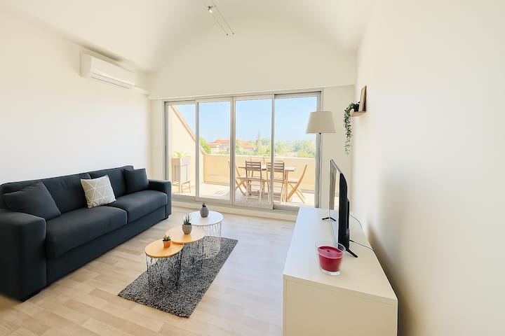 Antibes - Appartement Piscine Et Terrain De Tennis - Antibes