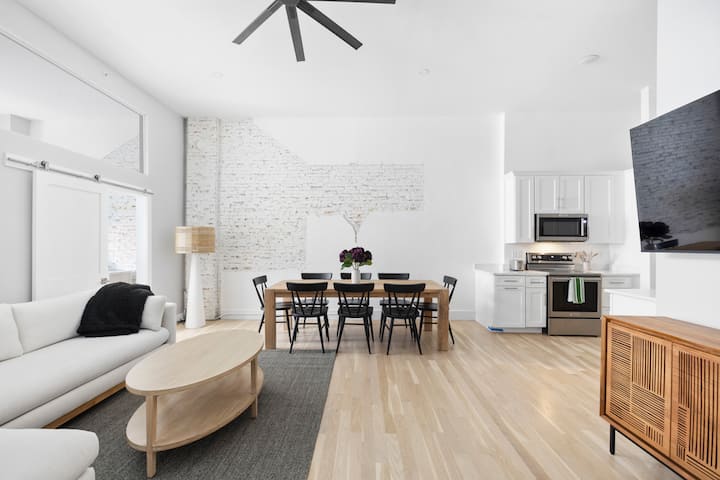Downtown Portland 2br Loft | Heart Of Old Port - Portland, ME
