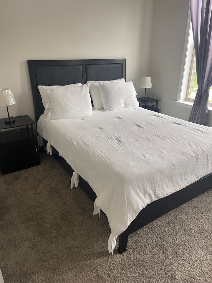 Luxury, Comfortable Room In Beautiful Townhome (5) - Glen Burnie, MD