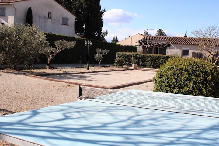 Mazet à Fontvieille - Séjour En Provence - Fontvieille