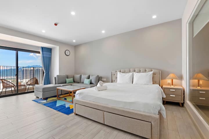 Studio Gold Coast Apartment 52m With Sea View - Vietnam