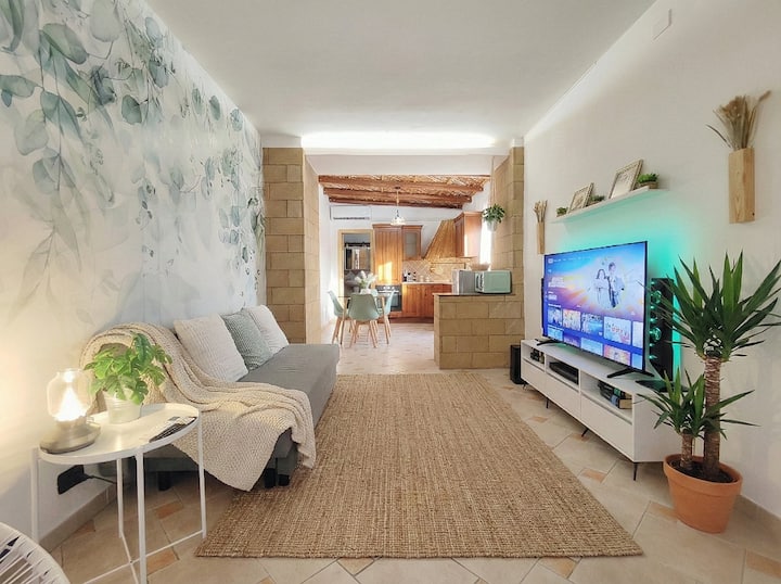 Viridi Secret Oasis | Private Hot Tub - Noto