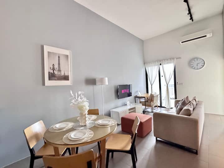 24h Concierge-ivory-5minto Train-bangsar-klsentral - Kuala Lumpur