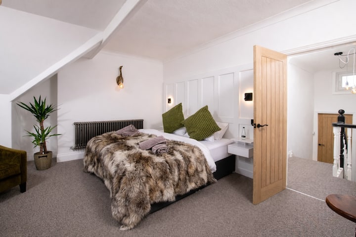 Brand New Stylish Apartment With Super King Bed - Harrogate