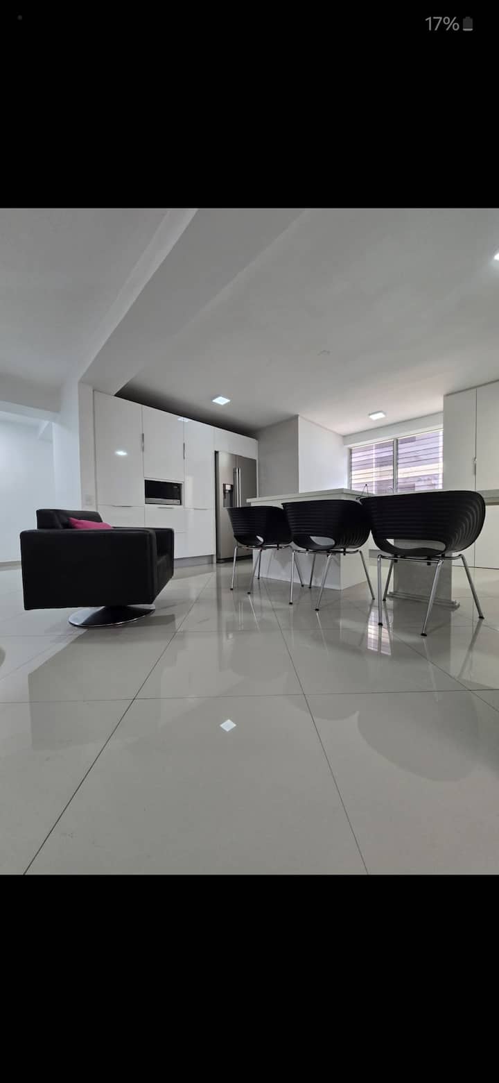 Apartamento Recien Remodelado Cercano A Sebucan - Caracas