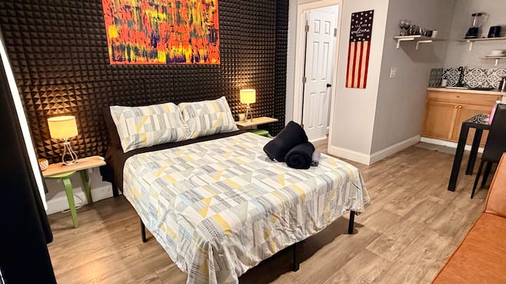 Confy Studio Tourist Post-op Guests +Suv Extra - Doral, FL