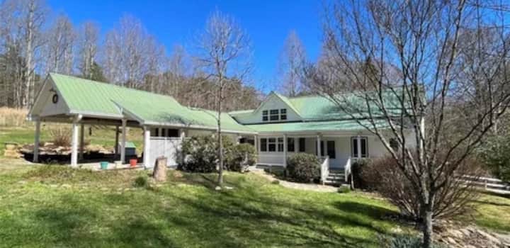 The Little Gem Of Bryson City - Bryson City, NC