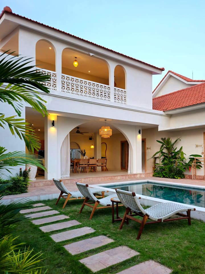 Entire Private 4br Villa W/pool Indah 2 Canggu - Canggu