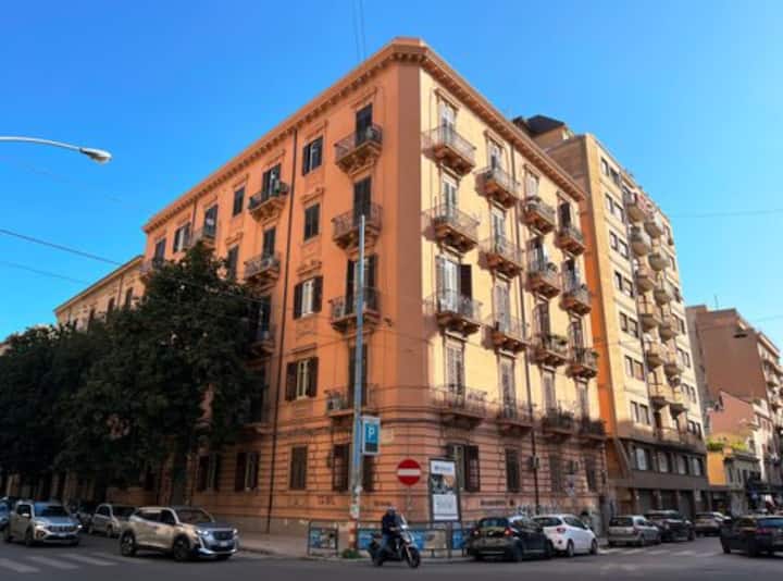 La Casa Del Capo, Ampia, Luminosa E Centrale - Palermo